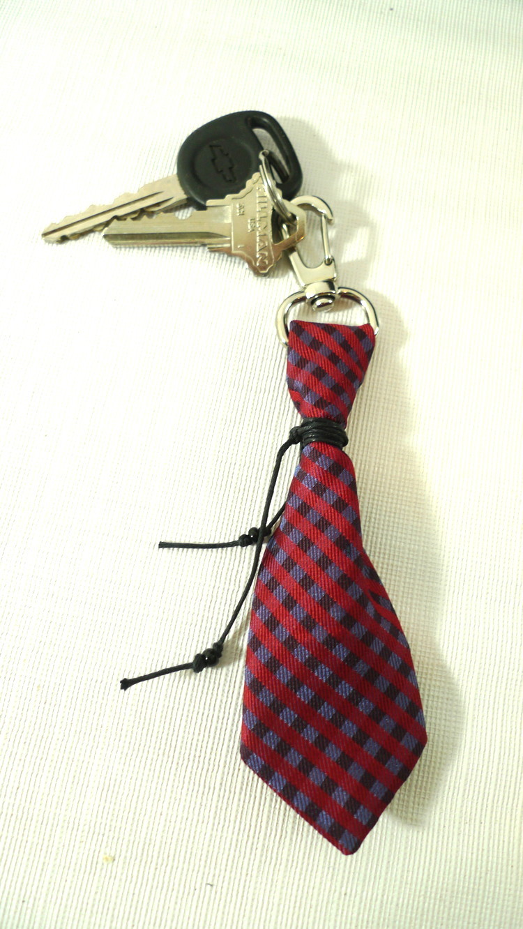 1 Handmade Men's Mini NECKTIE KEYCHAIN Zipper Pull Luggage ID Man Bag ...