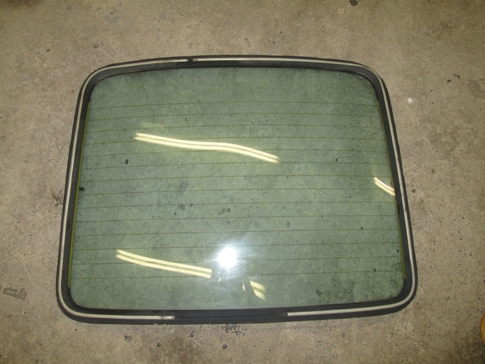 Triumph GT6 rear window glass from a 1971 GT6 | eBay