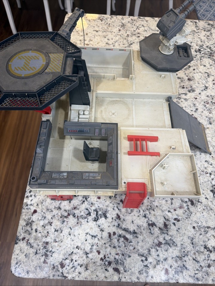 Vintage 1985 GI Joe Transportable Tactical Battle Platform - Parts or ...