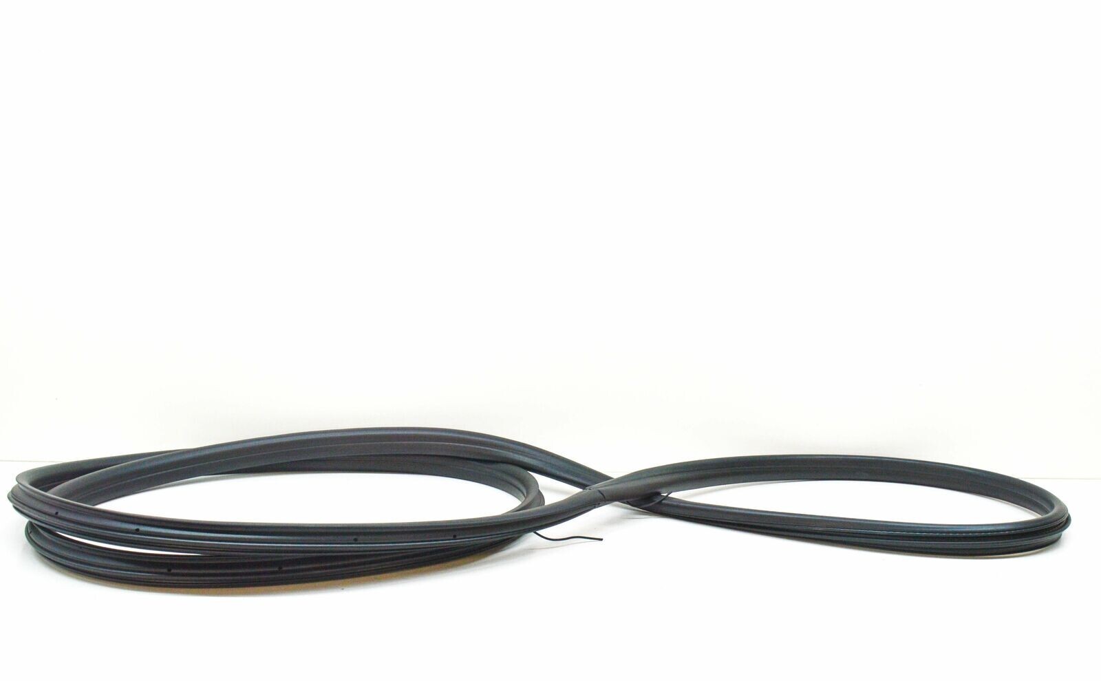 Genuine Seal Mercedes Sprinter 906 W906 Box Bus 9066976098 | eBay