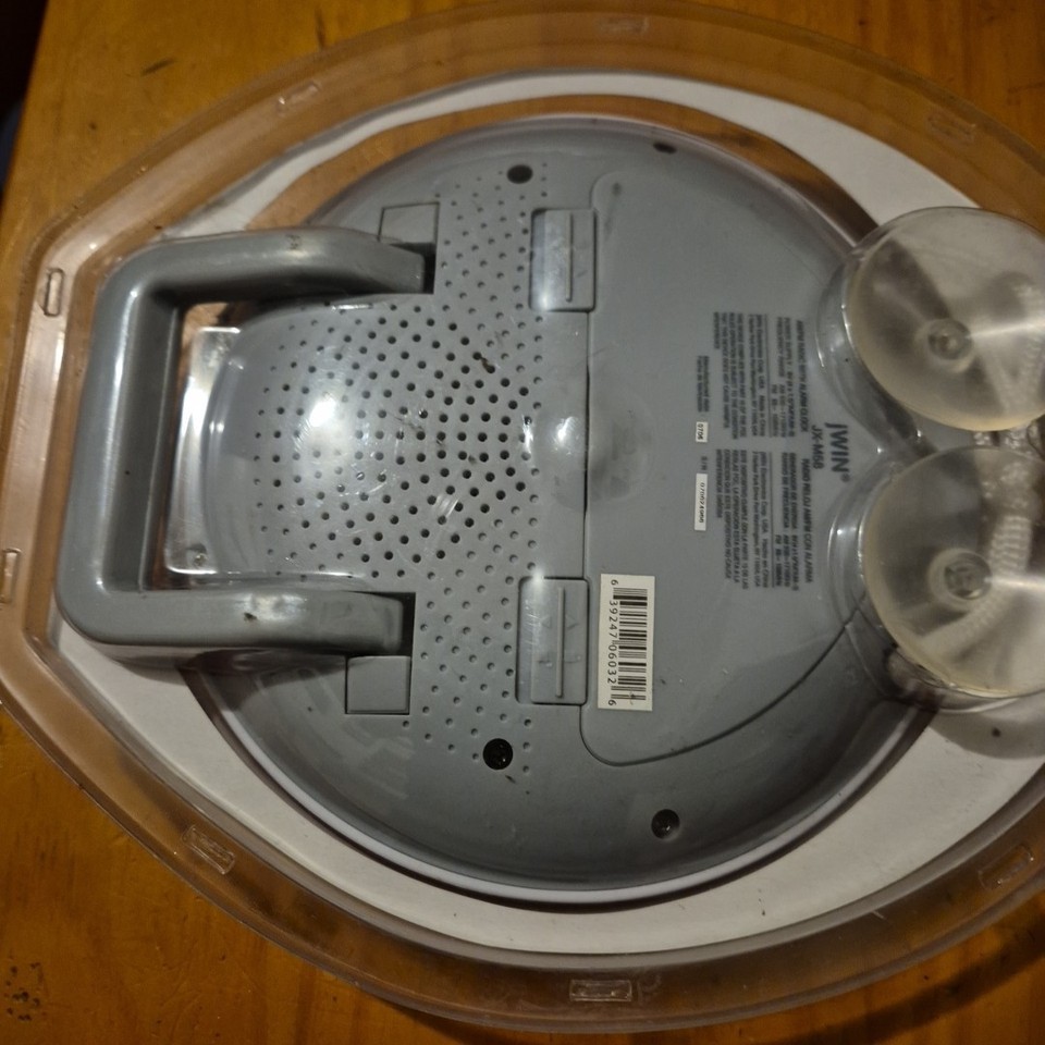 jWIN JX-M58 Splash Proof Shower AM/FM Radio with Alarm Clock & Mirror ...
