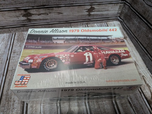 Salvinos Jr Donnie Allison 1979 Oldsmobile 442 Stock Car Model Kit ...