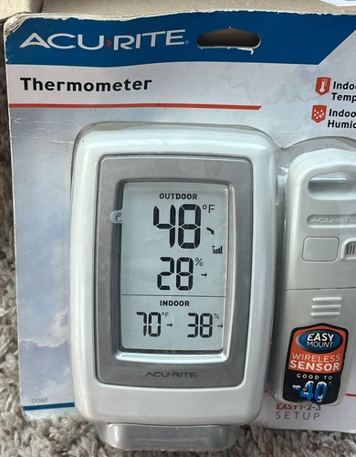 AcuRite 00611A3 Wireless Indoor/Outdoor Thermometer and Humidity Sensor ...