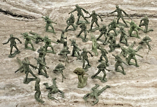 Vintage TIM-MEE Green U.S. Plastic Toy Army Men Soldiers 2" Mixed Era ...