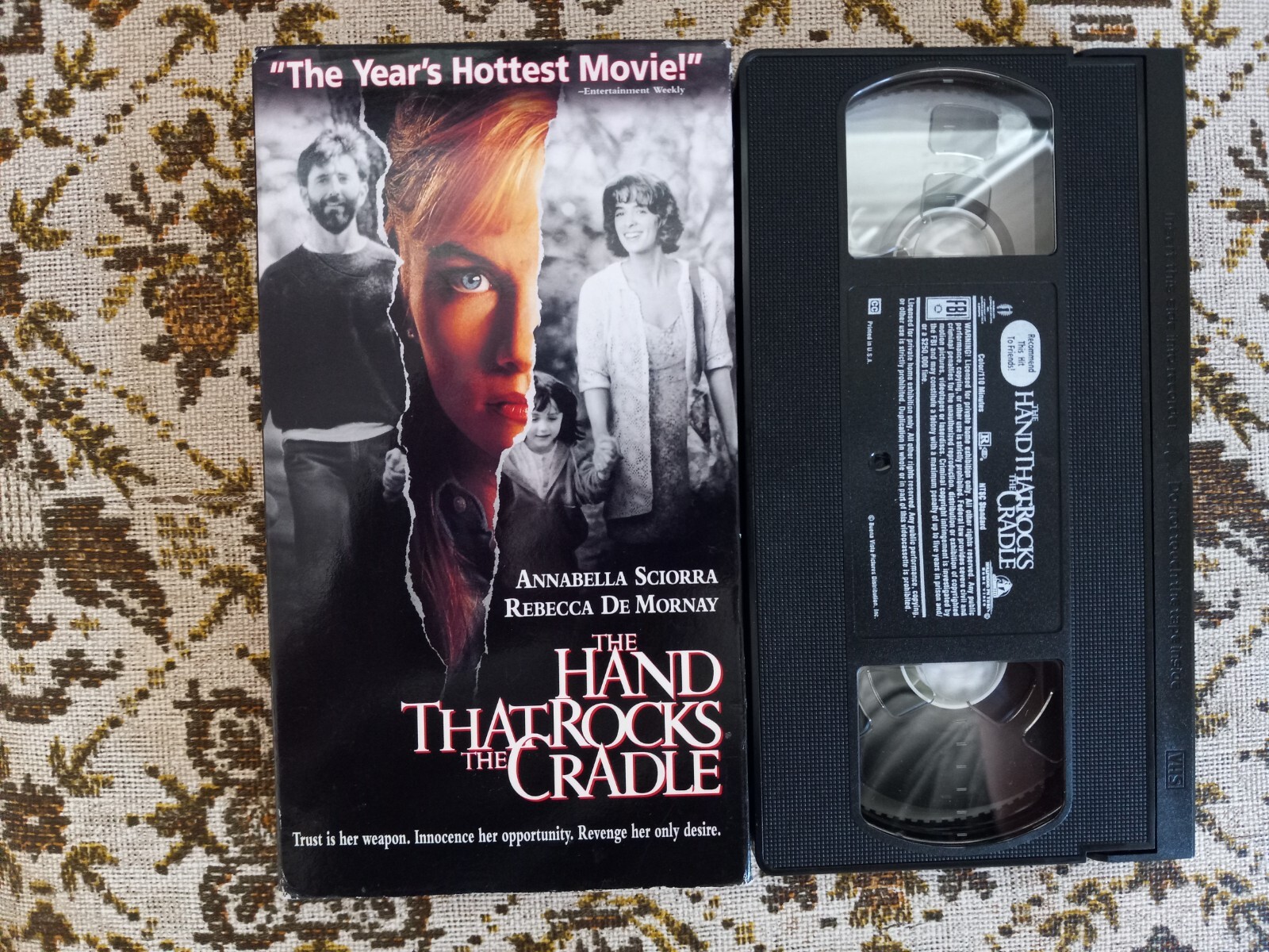The Hand That Rocks the Cradle (VHS, 1992) Rebecca De Mornay, Annabella ...