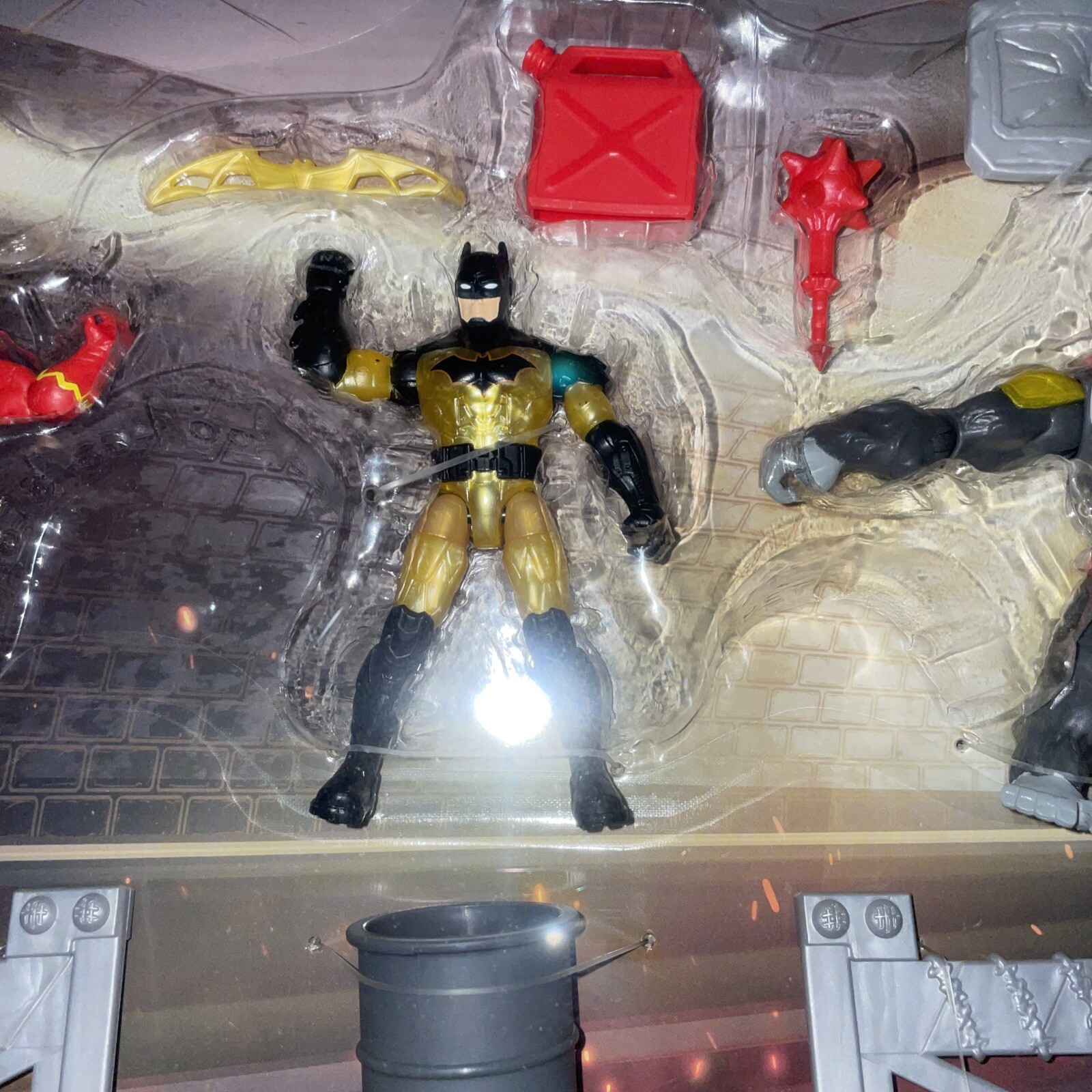 Batman Gotham City Train Station Havoc 3 Exclusive 4" Action Figures | eBay