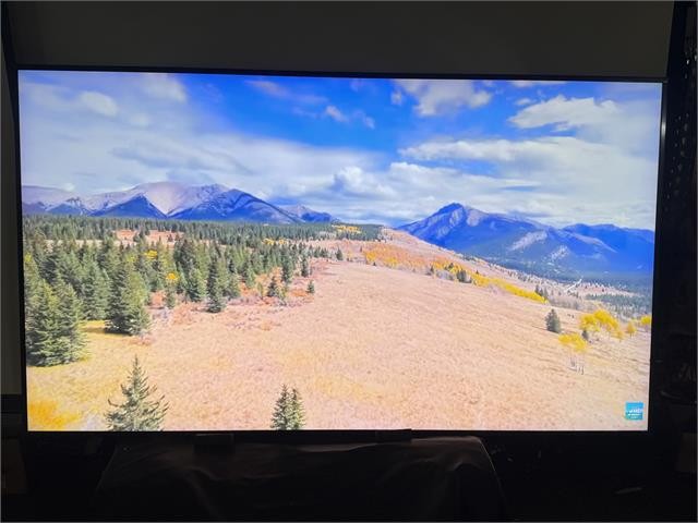 Samsung 98-inch 4K UHD Commercial Digital Signage Display TV Monitor ...