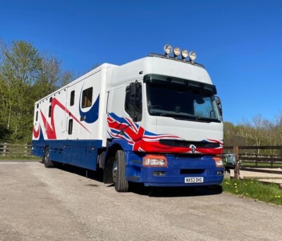 HGV Horse box Renault premium 230, 18tonne, 6 stall horsebox, The ...