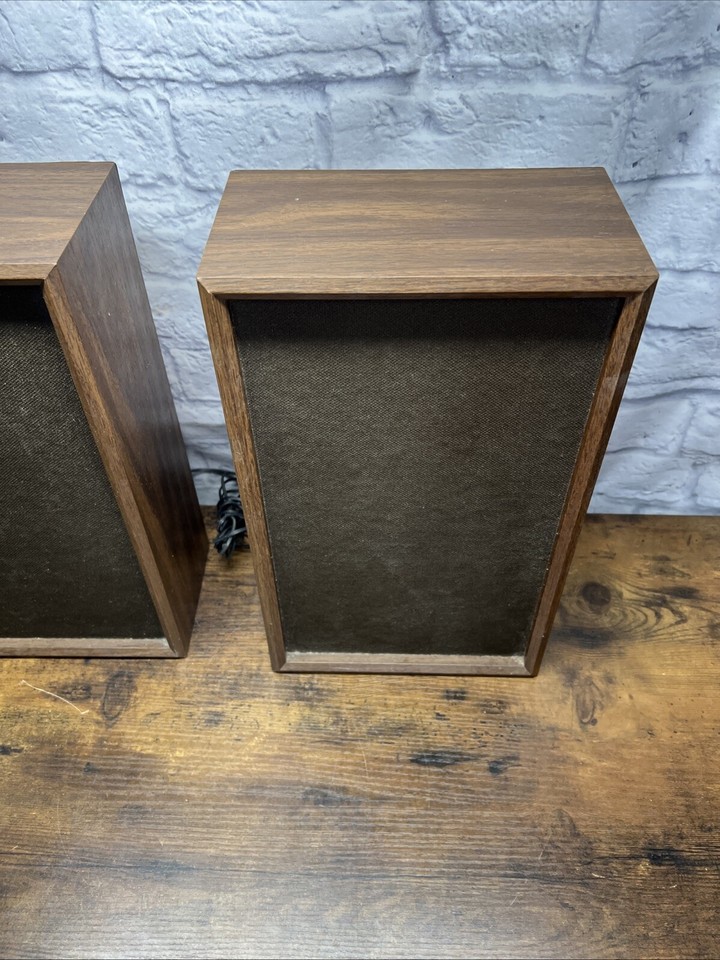 Vintage Speakers Model 132.91429050 Go To MCS 6502 Turntable Made By ...