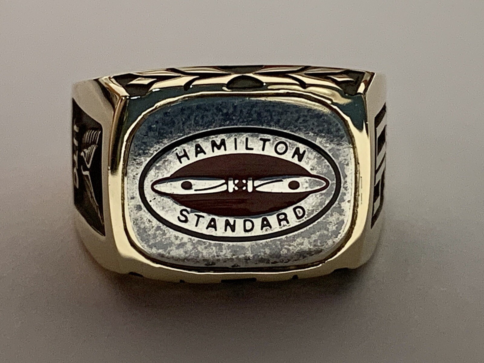Hamilton Standard 10K Gold Ring Men's 40 Years, Estat… - Gem