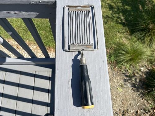 Vintage Progressus Italy Tomato Slicer 11.5" BLACK YELLOW Handle | eBay