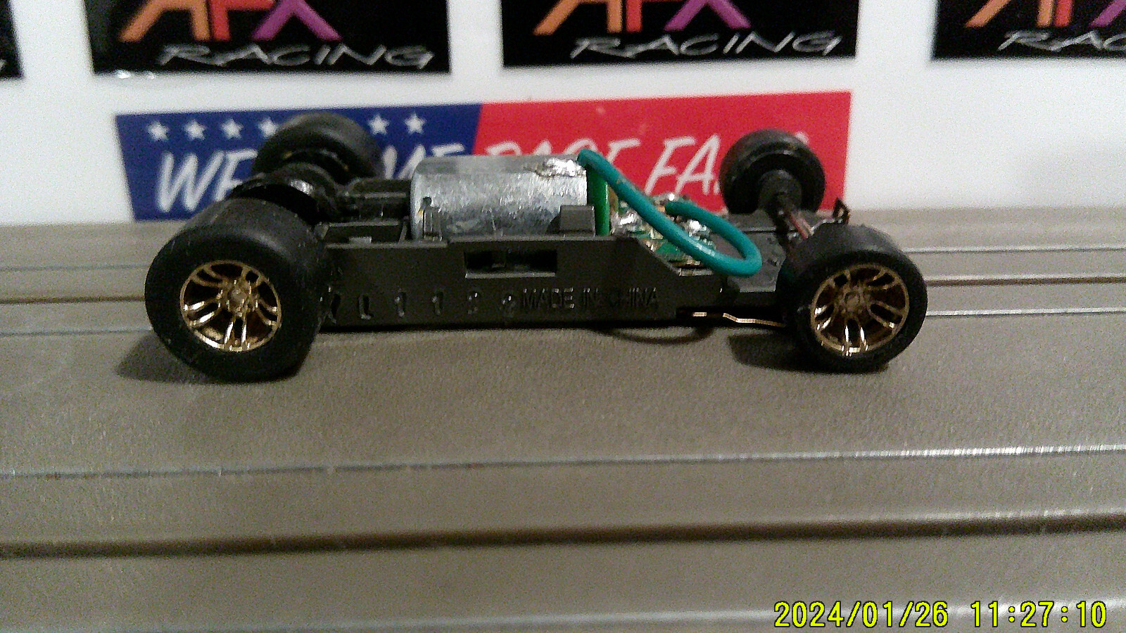 AFX RACING H.O. SCALE MEGA G+ 1.7 NARROW PAINTED GOLD CHROME IN-LINE SEE DESCRIP | eBay