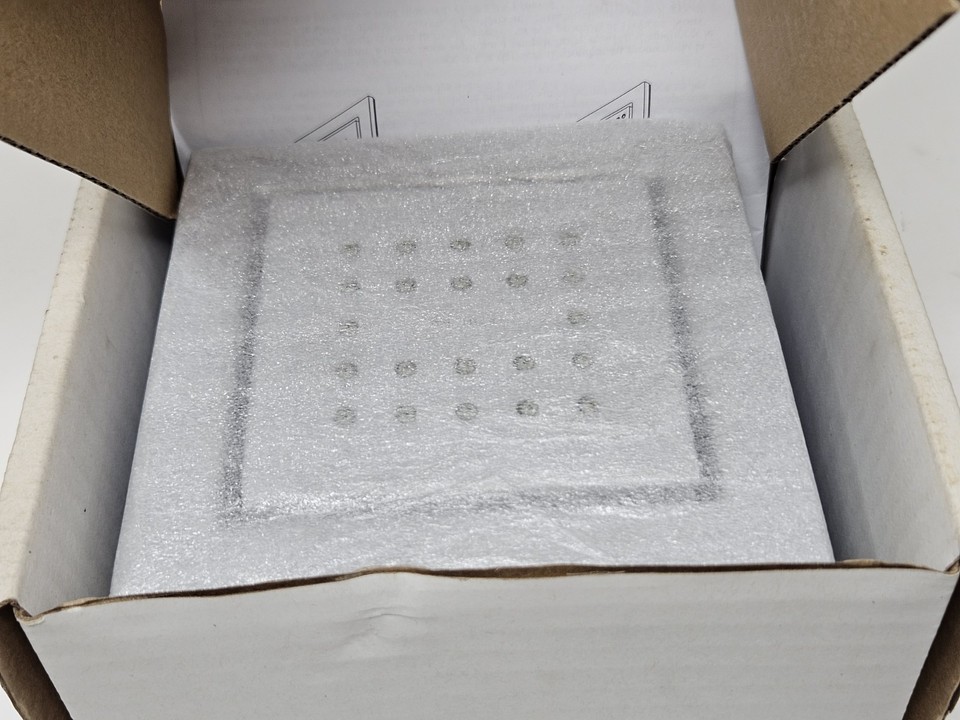 Kohler 8003-G Brushed Chrome WaterTile Square 22-nozzle stimulating ...