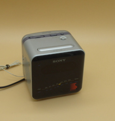 Sony Radio-Wecker DigiCube ICF-C 101 W Vintage Radiowecker Uhrenradio ...