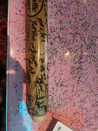 2005 Seattle Mariners Spring training Autograph Louisville Slugger Bat ...