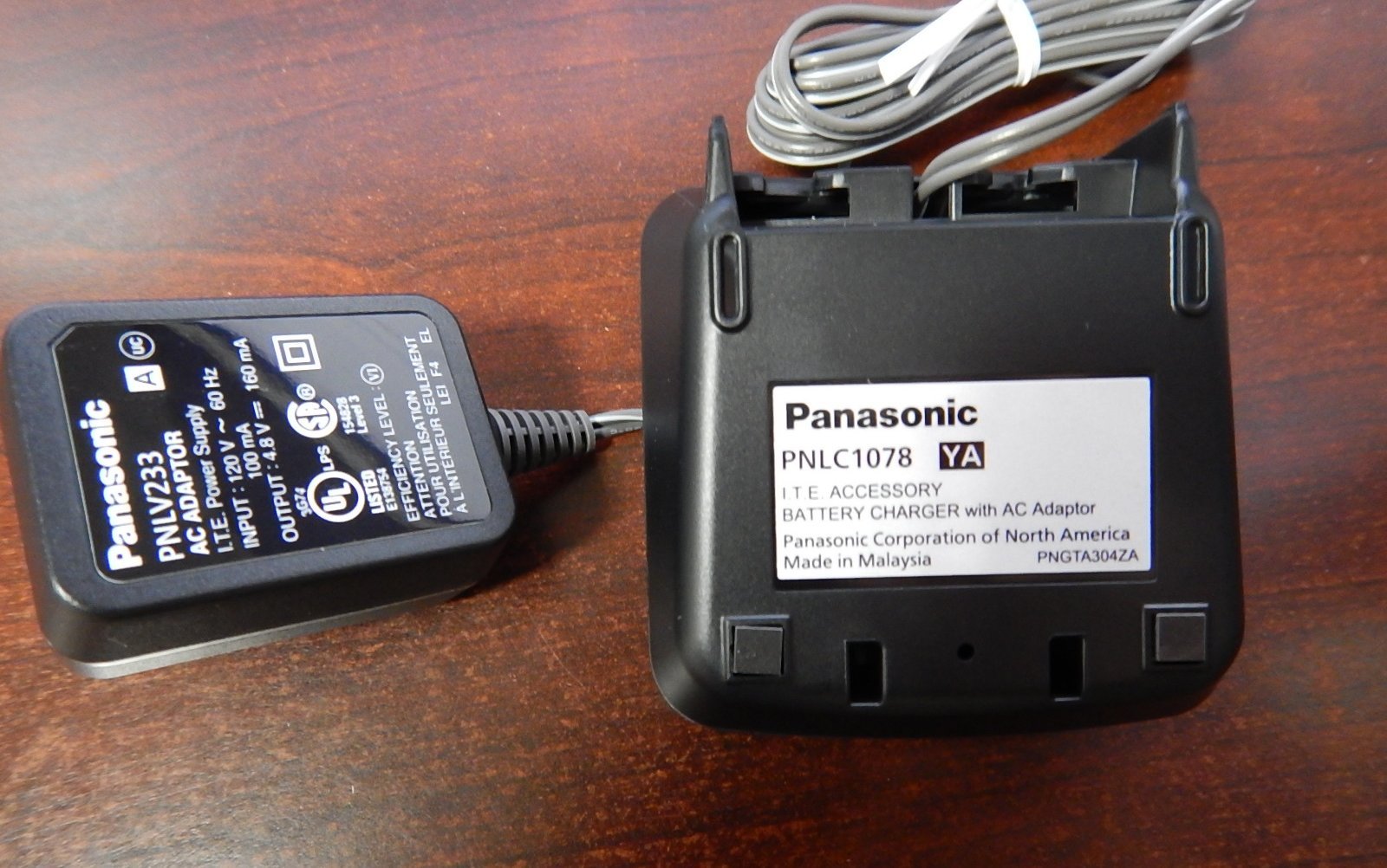 Panasonic PNLC1078 YA BASE CHARGER WITH ADAPTER PNLC233 FOR KXTGFA51B ...