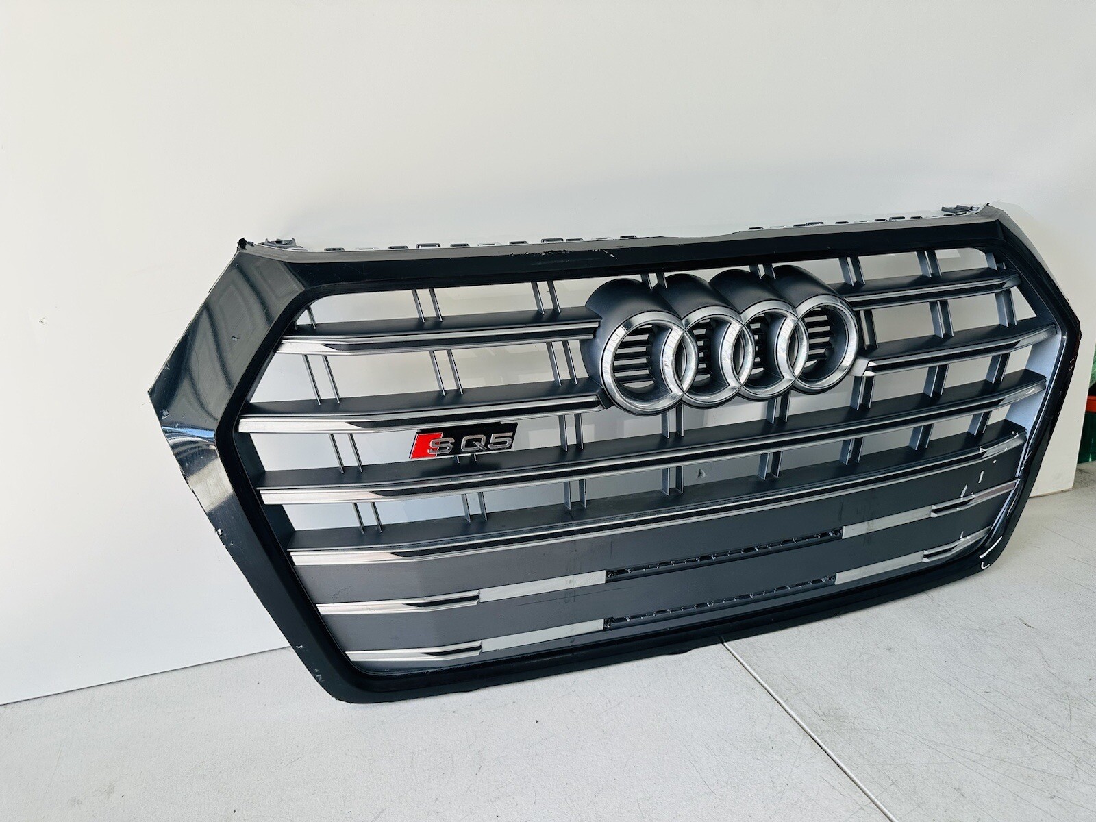 2018 2019 2020 Audi SQ5 Front Bumper Radiator Grille Dark OEM 80A-853 ...