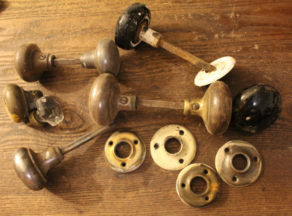Assortment of Various Vintage/Antique Interior House Door Knobs-Stems ...