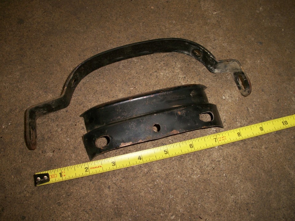 Triumph Rear Fender Bracket & Wire Protector Bracket 750cc TR7 T140 ...