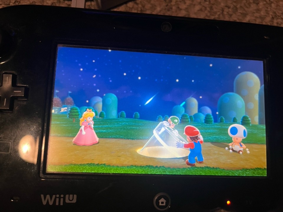 Nintendo Wii U Console Black 32 GB: Game Pad, Power Supplies, HDMI ...