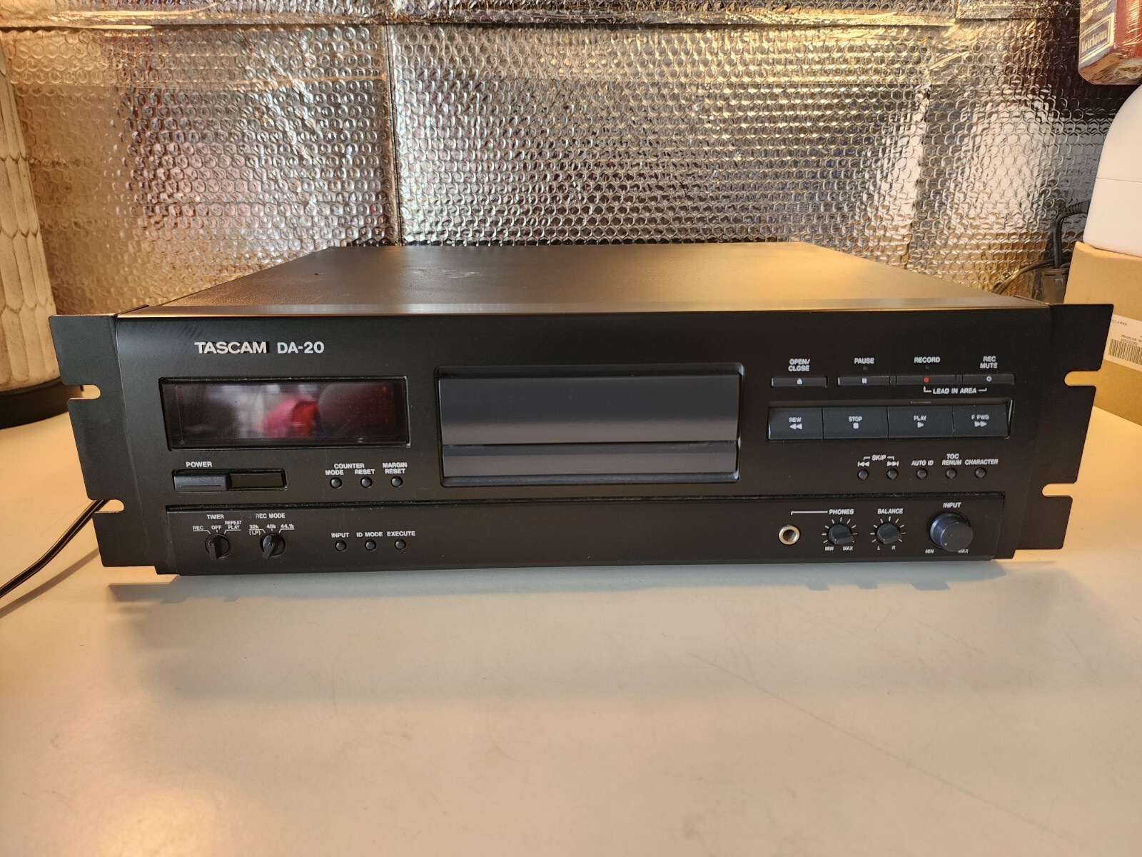 TASCAM DA-20 DAT Digital Audio Tape Player/Recorder. Tested For Power ...