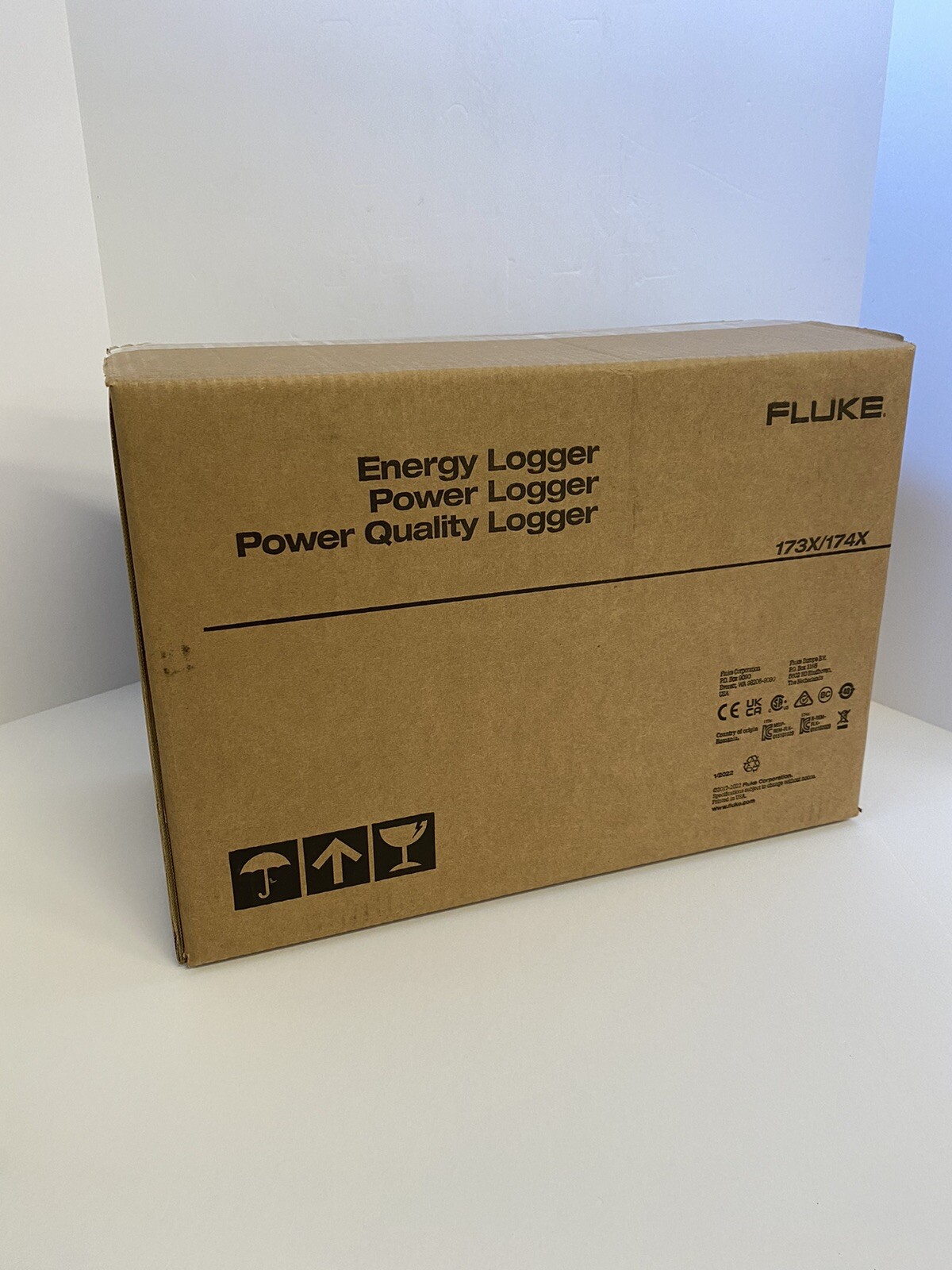 Fluke 1738/EUS Advanced Three-Phase Power Logger with Current Probes ...