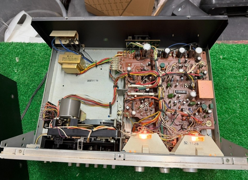 VINTAGE MARANTZ STEREO CASSETTE DECK MODEL 5025B POWER ON UNTESTED | eBay