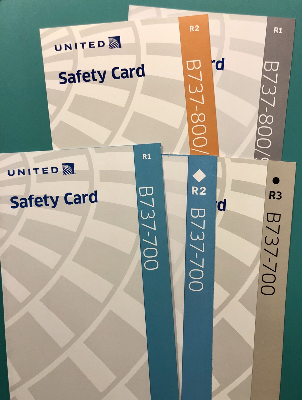 5 UNITED AIRLINES SAFETY CARDS—737-700,800 | eBay