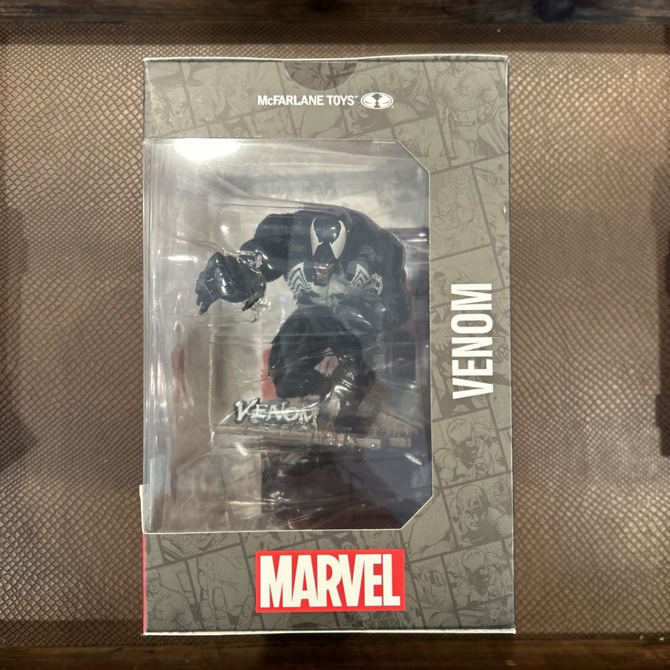 McFarlane Toys Marvel Venom Gold Label Autograph Series Action Figure ...