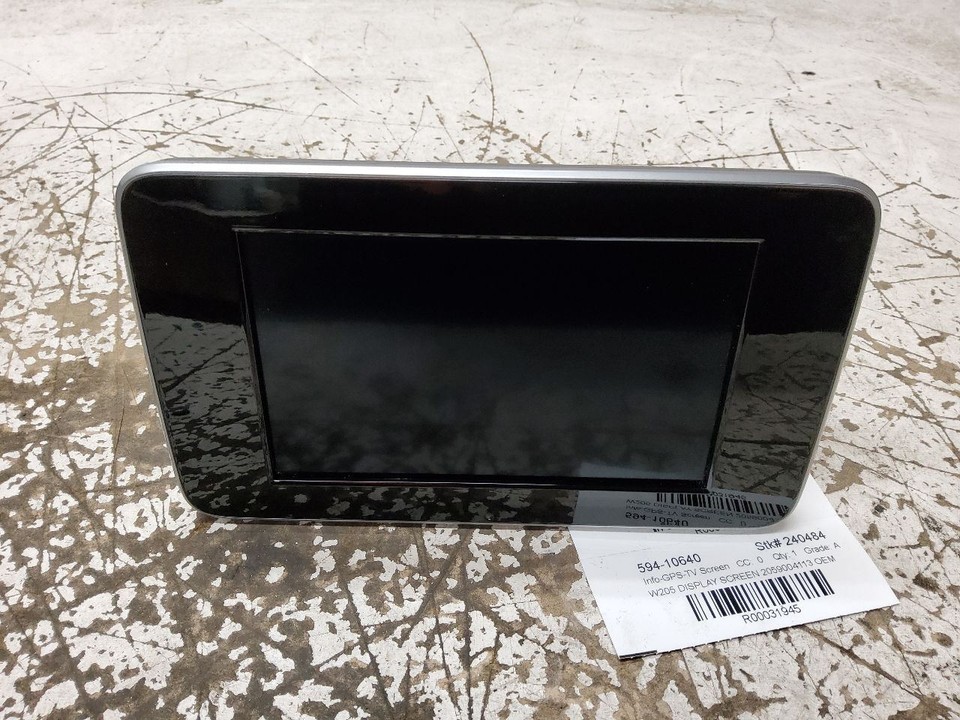 15 16 17 18, Mercedes-Benz C300 W205, Info-GPS-TV Display Screen, PN ...