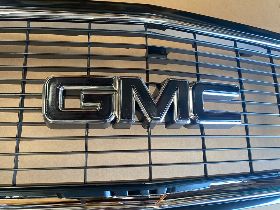 Front Badge GMC Fits 1994-1998 GMC Pick Up Black OBS | eBay