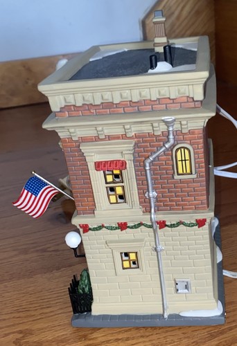 2014 Department 56 Christmas in the City Precinct 56 Police Station ...