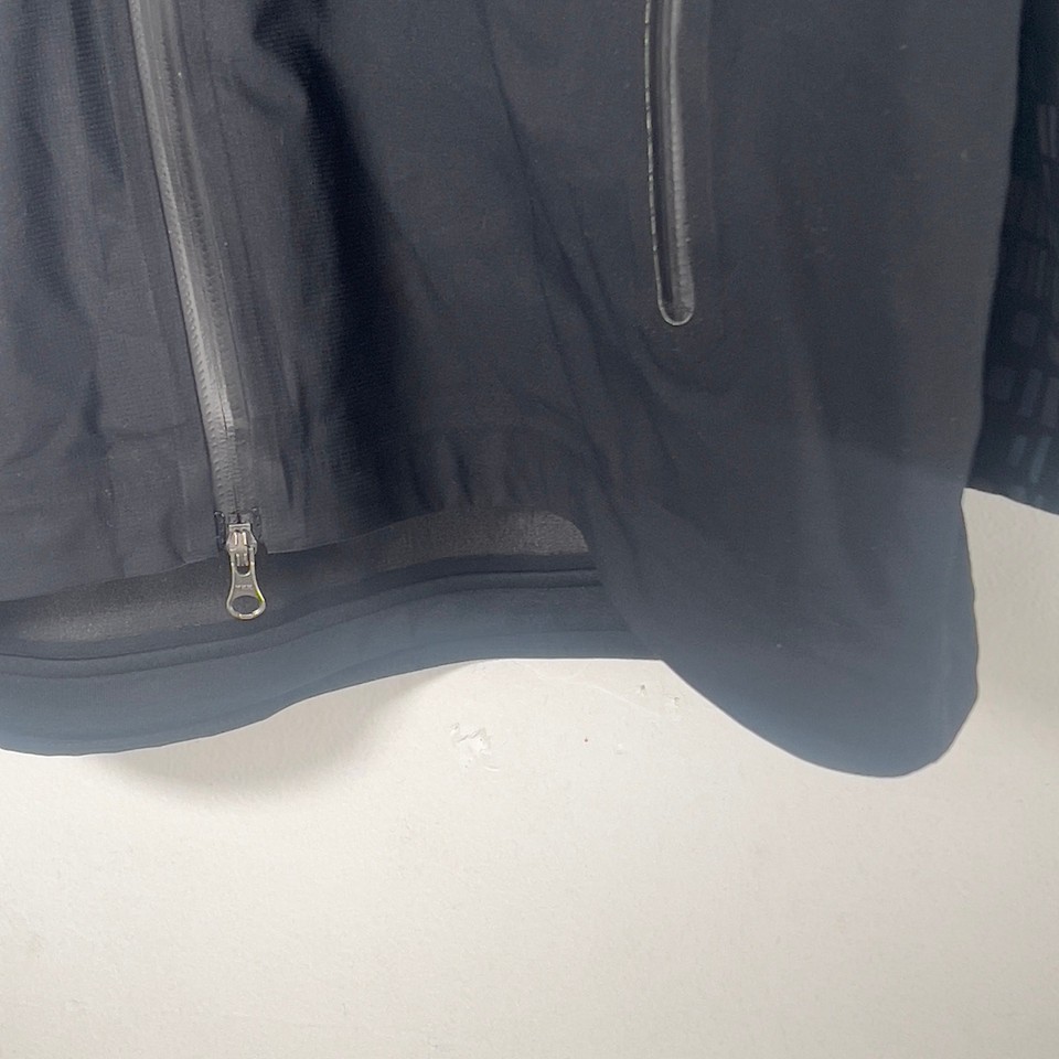 Black Nike Men's Hypershield 3M Flash Reflective Running Jacket 800903 ...