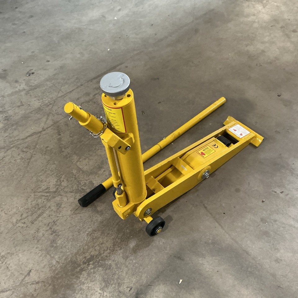 ESCO/EQUIPMENT SUPPLY CO 10437 Forklift Jack 7.5ton Load Cap 2 1/4" Min ...