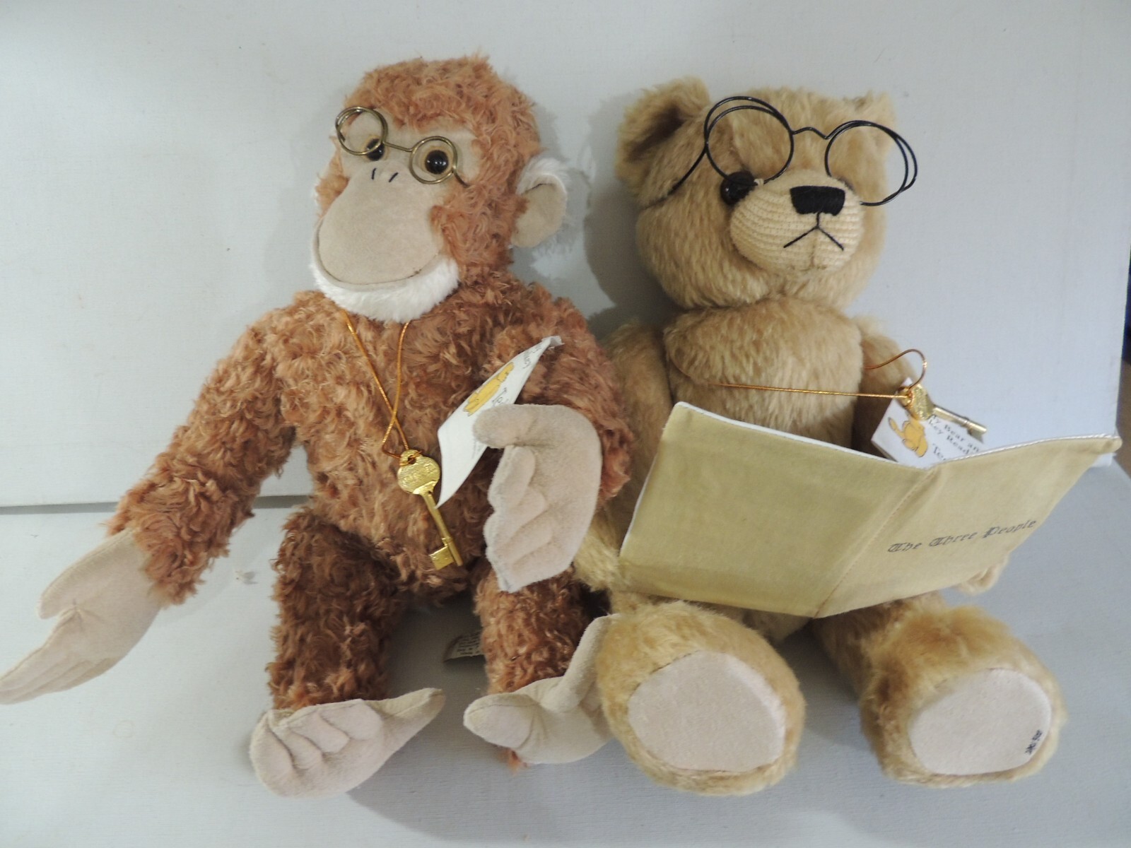 RBI TEDDY BEAR MUSEUM READING TEDDY BEAR & MONKEY W/ KEYS, TAGS, BAG ...