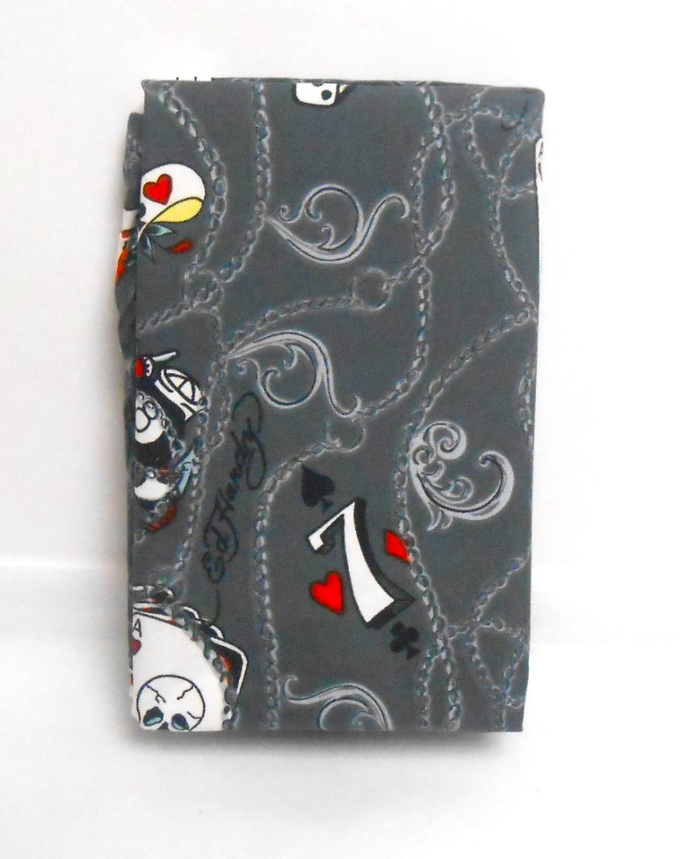 Ed Hardy Standard Set of 2 Polyester Pillowcases Dice, Cards, Skulls on ...