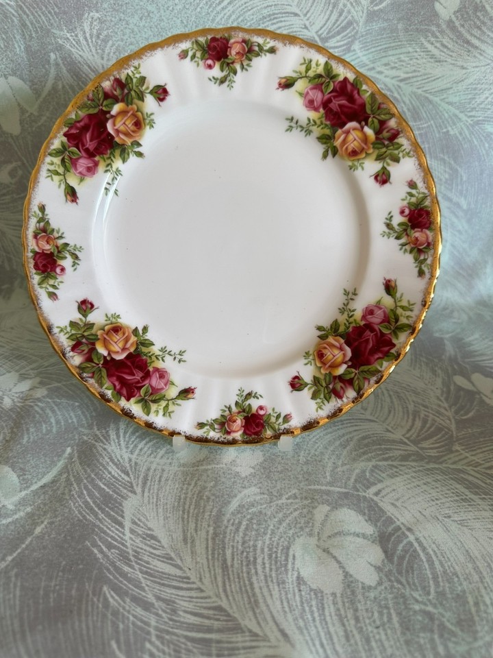 Large Selection of Royal Albert Old Country Roses Ware. Individually ...
