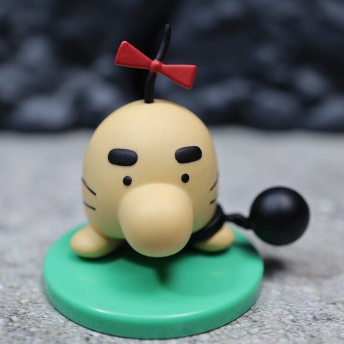 MOTHER 2 Earthbound Toys MINI Figure Collection Doseisan with shachles ...