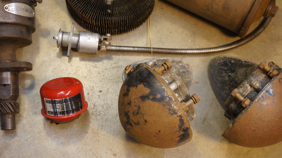 Various 1941 Buick parts; ignition, horns, engine, heater, trunk | eBay