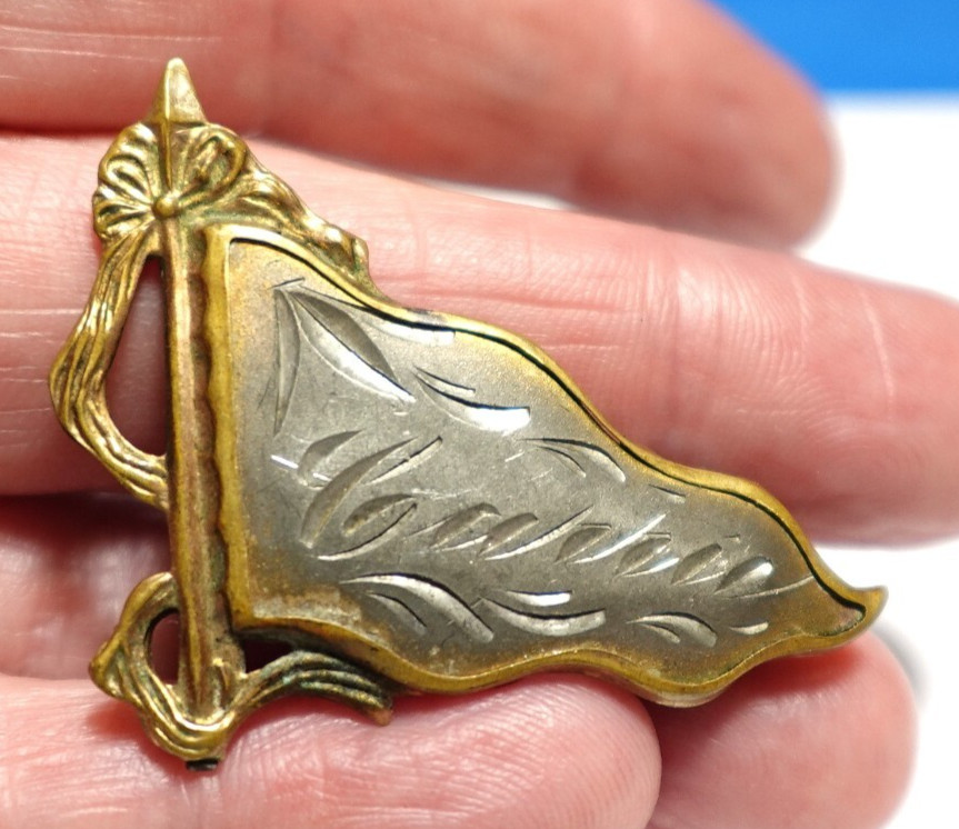 ANTIQUE GOLD SILVER ENGRAVED CARRIE FLAG BROOCH PIN 1… - Gem