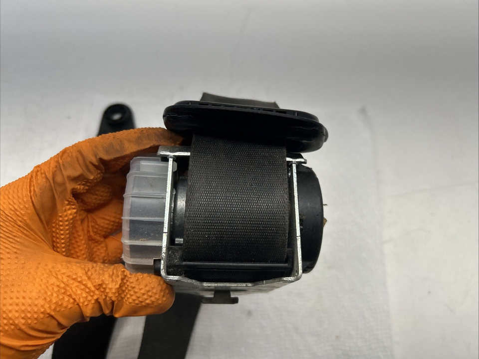 OEM Front Left Side Seat Belt Retractor 06-09 Range Rover Sport L320 ...