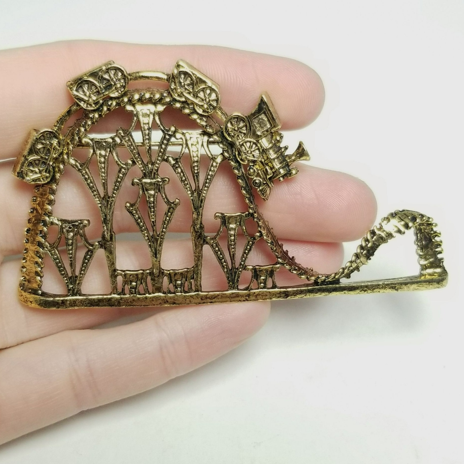 Vintage Roller Coaster Train Tracks Theme Brooch, Gol… - Gem