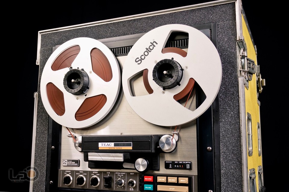 TEAC 25-2 Recorder/Reproducer "Reel-to-Reel Machine" w/ Rack (Worldwide ...