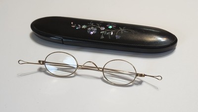 Late-19th century 14K solid gold antique eyeglasses. Marked 14K. Nice ...