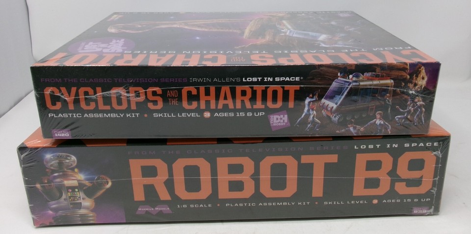 Set of 2 kits Lost in Space- Moebius Robot B9 & Doll & Hobby Cyclops ...