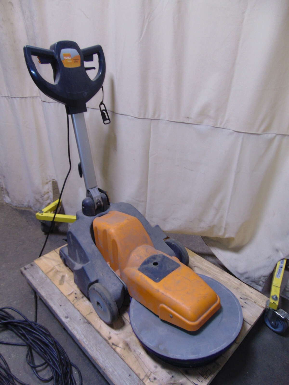 Taski Ergodisc 2000 20" Electric Floor Burnisher | eBay