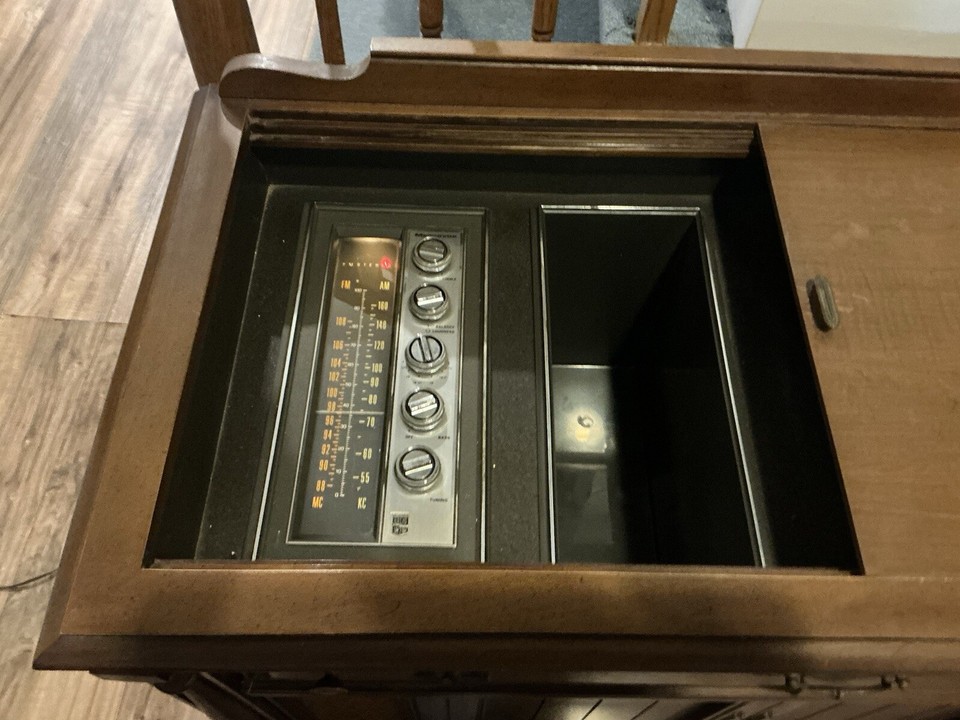 Magnavox MCM record player console Vintage 1971 | eBay