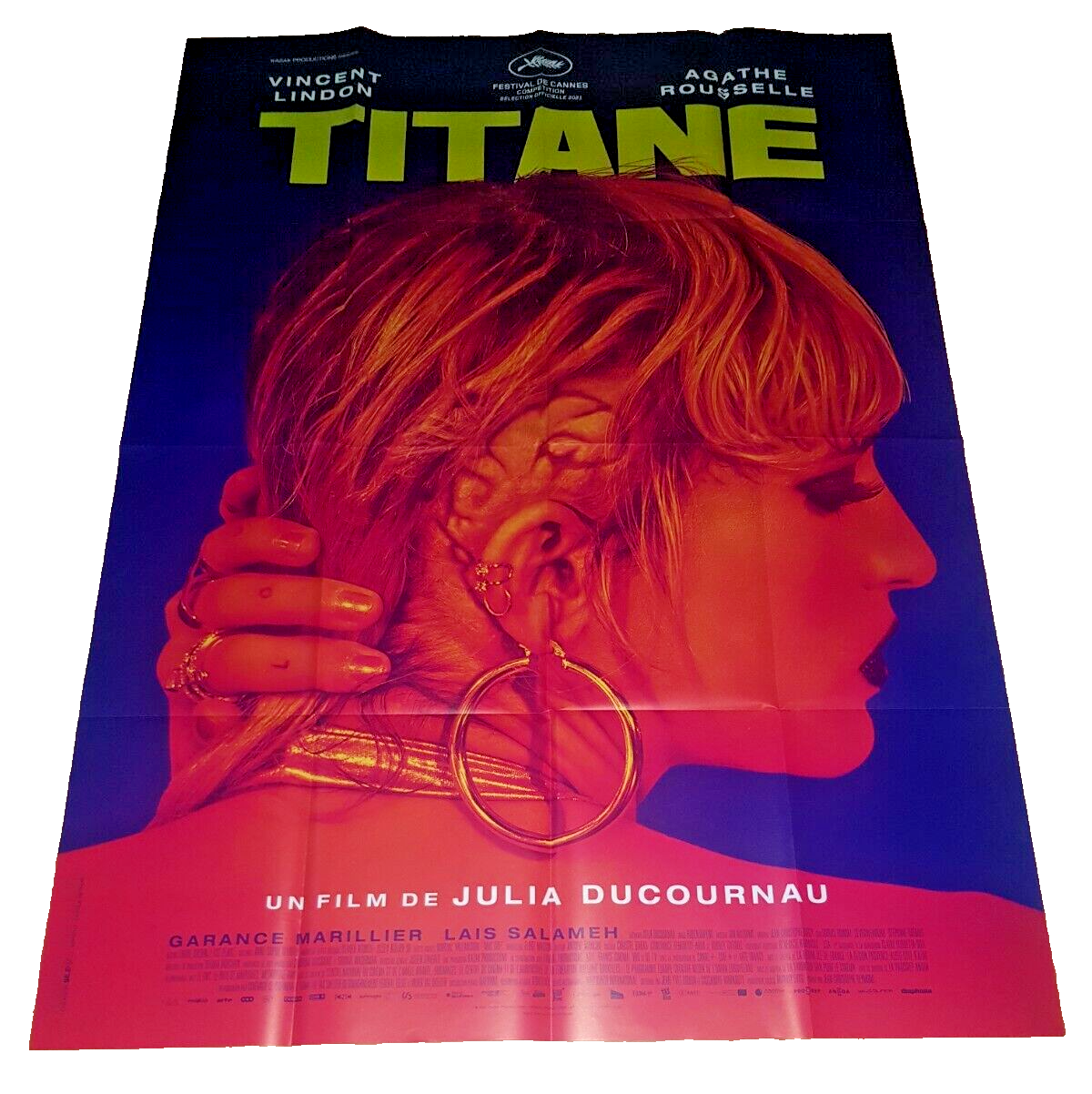 Affiche de cinéma de 2021 du film: TITANE (120x160cm) palme d'or 2021 à ...