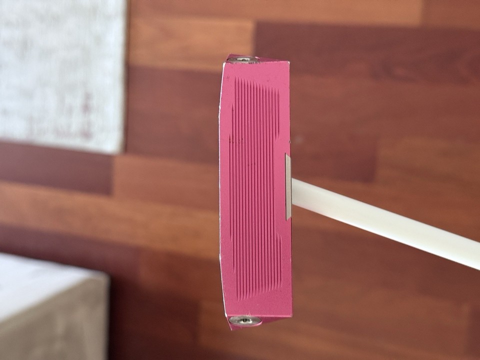 L.A.B. Golf LAB Golf Mezz.1 Putter 35" Custom Pink 3 Degree Press Grip ...