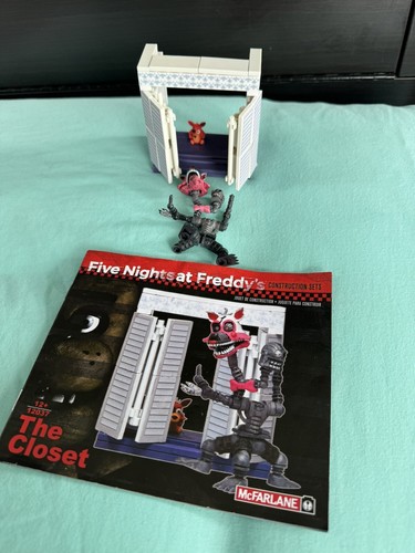 McFarlene The Closet Set # 12037 Nightmare Mangle Five Nights At Freddy ...